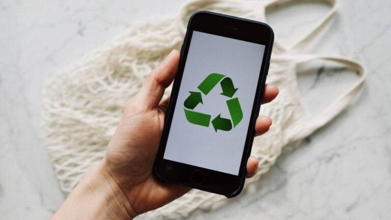 Cell Phone Recycling: What to Do with Your Old Phones - GreenCitizen