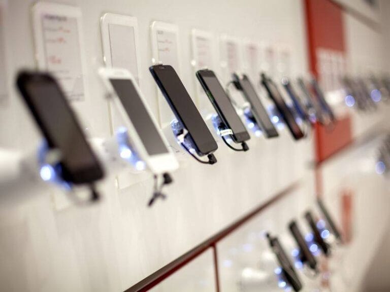 Cell Phone Recycling: Why It Matters and What to Do with Your Old ...